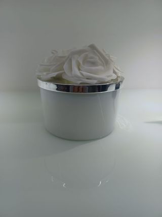 Candela profumata e decorata da 1 kg