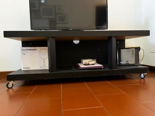 Mobile Televisione con rotelle