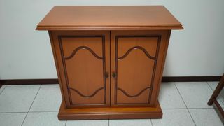 Mobiletto in legno porta oggetti o TV