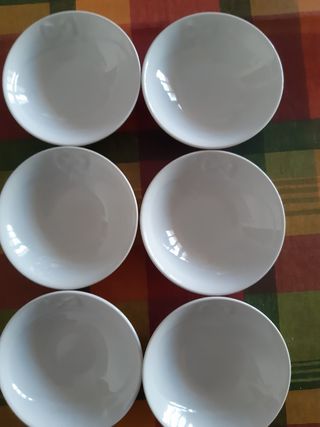 Set composto da 6 piccole ciotoline Barilla