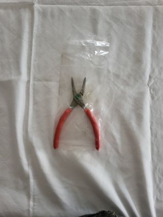 Pinza diritta per anelli