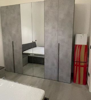 Armadio Guardaroba a 6 ante con specchiera