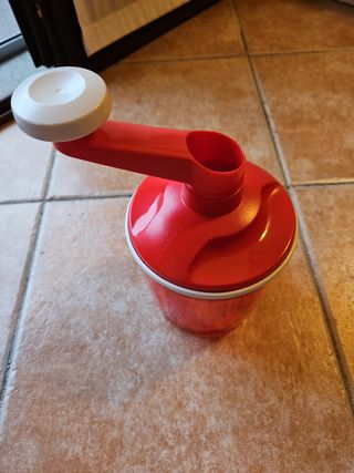 Speedy chef tupperwere