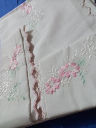 Lenzuolo e Federe Puro Cotone di Qu