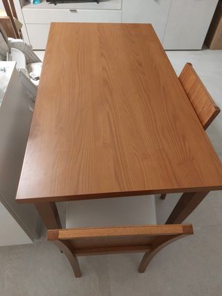 Tavolo da pranzo per 6 person, con sedie