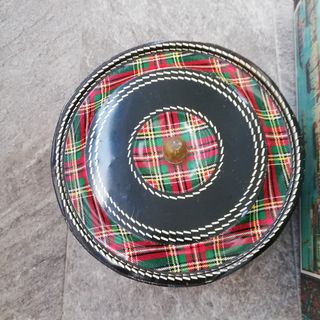 Scatola di latta caramelle