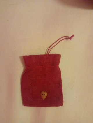 Sacchetto di juta con cuore