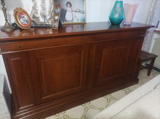 Credenza