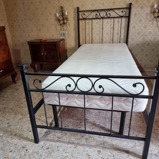 2 lettini ferro battuto × reti a doghe