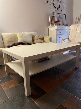 tavolino Ikea con ripiano