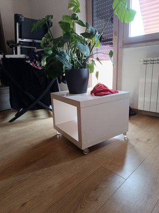Tavolino con rotelle ikea