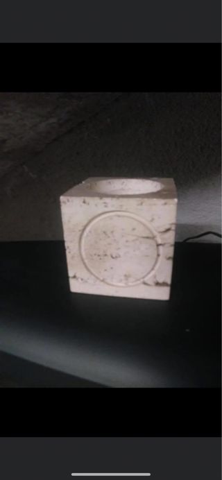 Portacandele in travertino