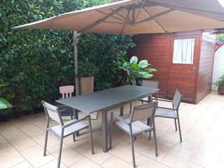 tavolo allungabile e sedie da giardino