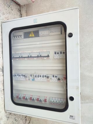Quadro elettrico industriale usato