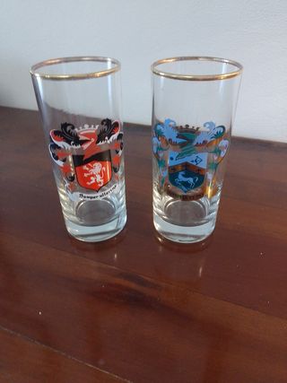 Bicchieri bordati in oro zecchino.