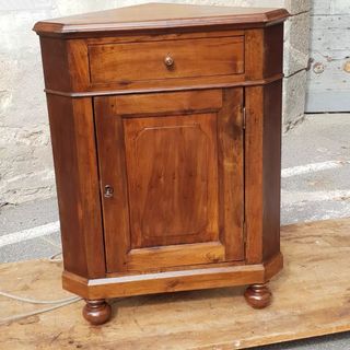 Angoliera credenza noce epoca 1860/80