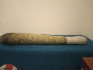 Cuscino realistico a forma di canna