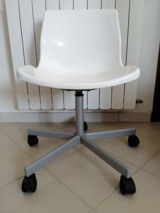 Sedia girevole, Ikea, modello Snille