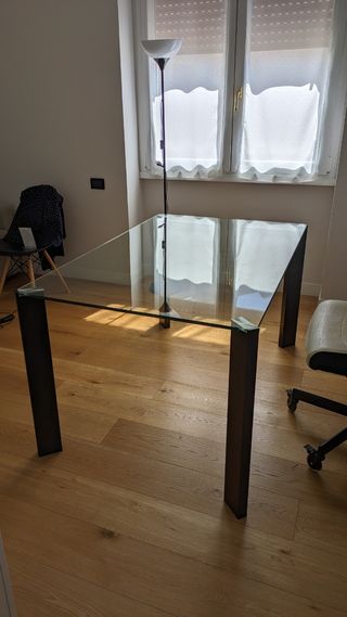 Scrivania in cristallo e acciaio