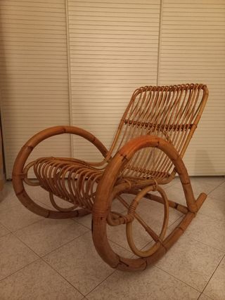 Sedia a dondolo in puro bambù