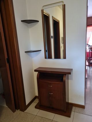 Mobile ingresso con specchio