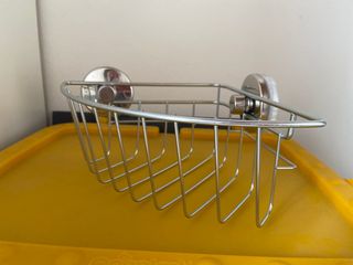 cestini per doccia con ventosa