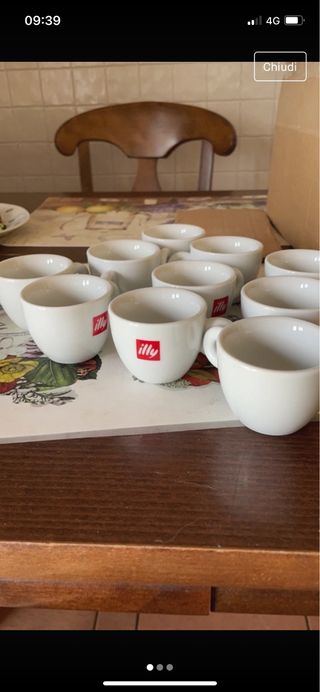 12 tazzine da caffe’Illy