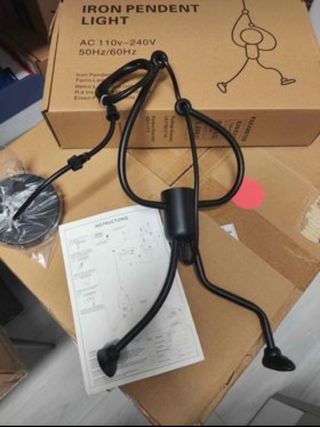 Lampadario in metallo omino