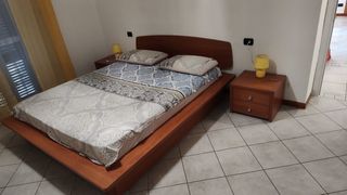 Letto matrimoniale in legno