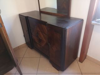 Comò con cassettoni e specchiera fatto a mano