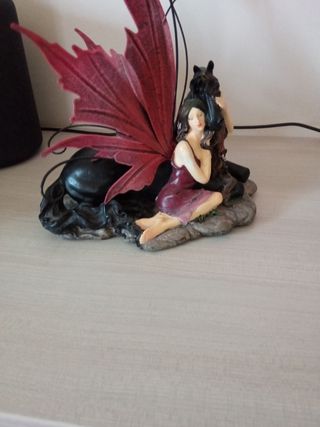 Statuina fata con cavallo