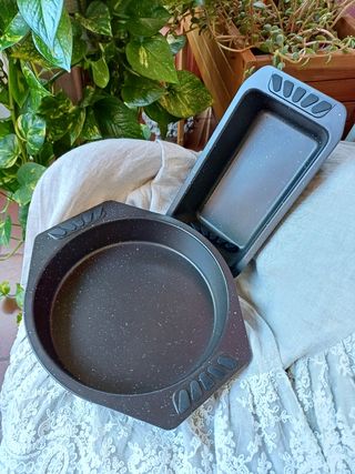 Set di due teglie nuove  antiaderenti