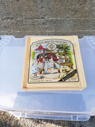 Contenitore per tisane e thè