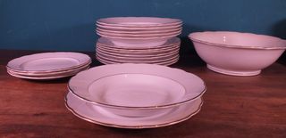 Servizio di piatti classico  bordo dorato Laveno