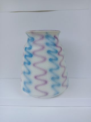 Vaso in terracotta decorato a mano