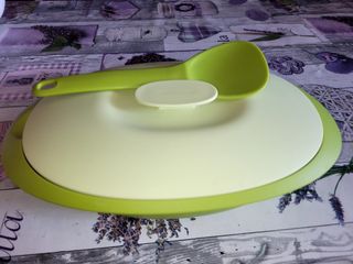 Servi caldo tupperware