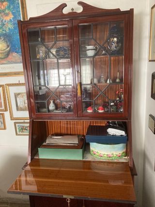 vetrina antiquariato