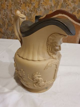 Brocca in ceramica anni ’50 decorazioni a rilievo