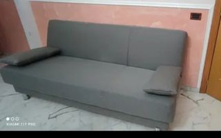Divano letto nuovissimo
