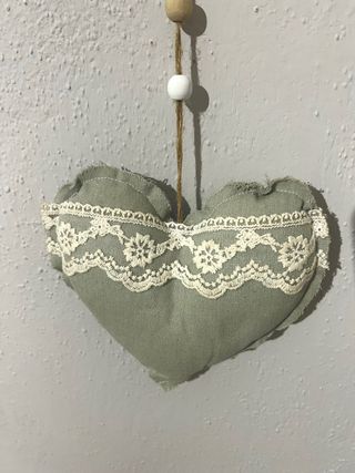 Decorazione casa cuore in stoffa e pizzo