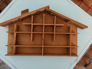 Casetta espositore in legno