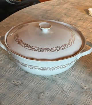 Zuppiera in porcellana