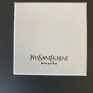 Box Yves Saint Laurent