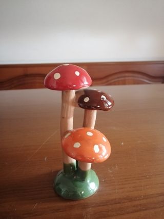 Soprammobile funghi