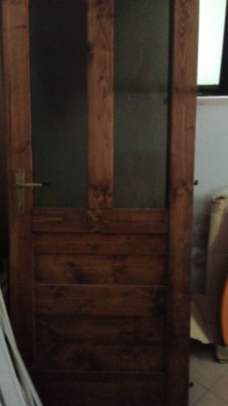 Porta in legno nuova