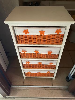 mobiletto con cassetti