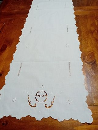 Striscia bianca a mano