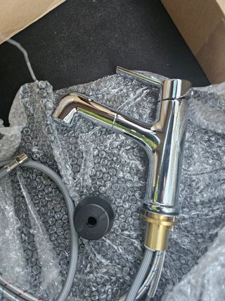 Rubinetto da bagno con doccino nuovo