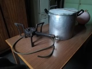 Pentolone + treppiede gas