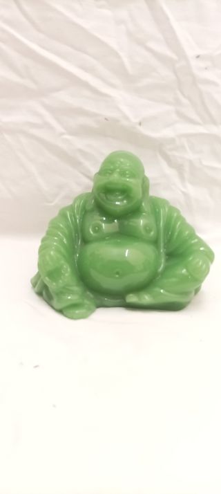 Buddha in vetro verde